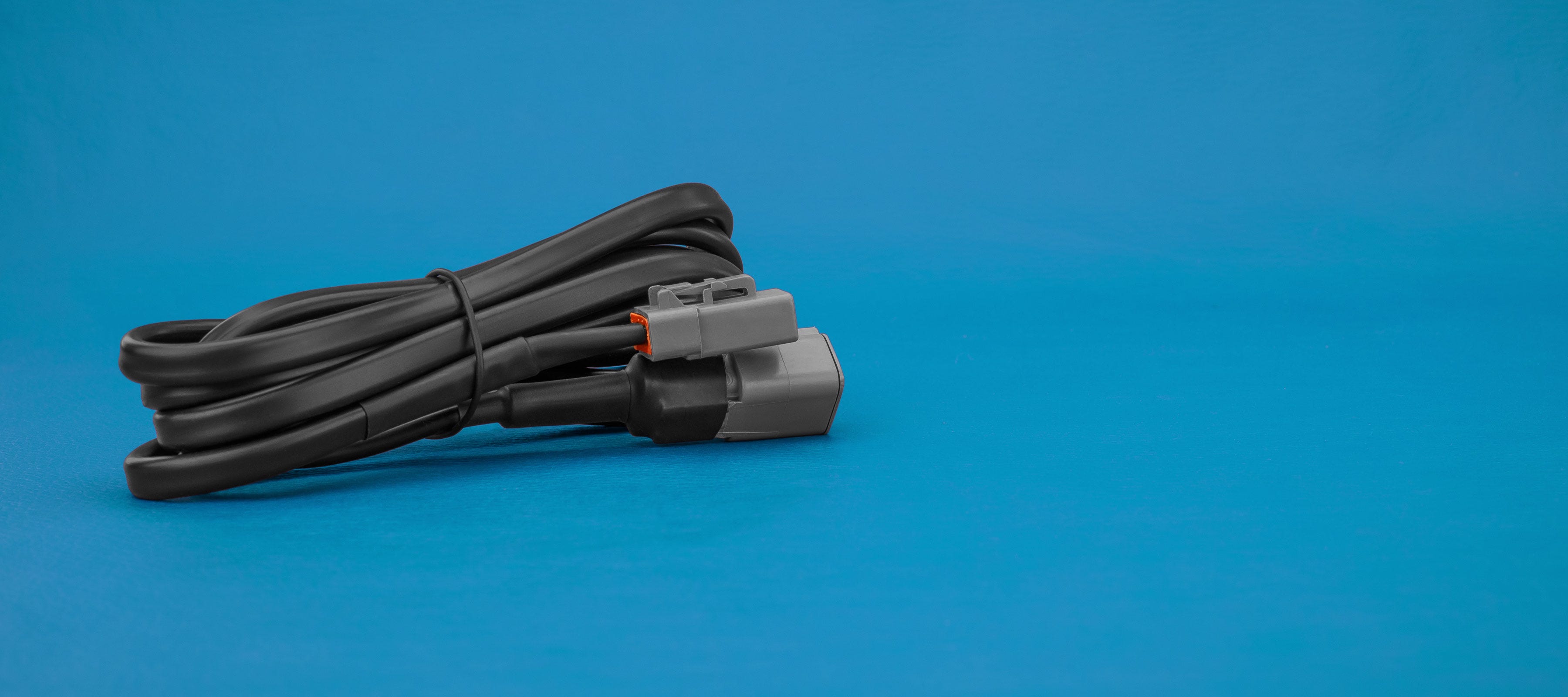 STEDI™ 2.0m DT-P Extension Cable for Deutsch sealed DTP connectors.